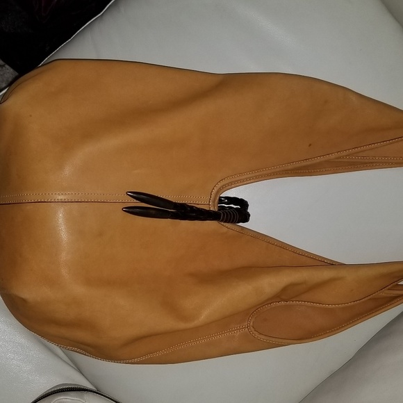 Bags | Kenneth Cole Tan Leather Slouchy Shoulder Bag Guc | Poshmark